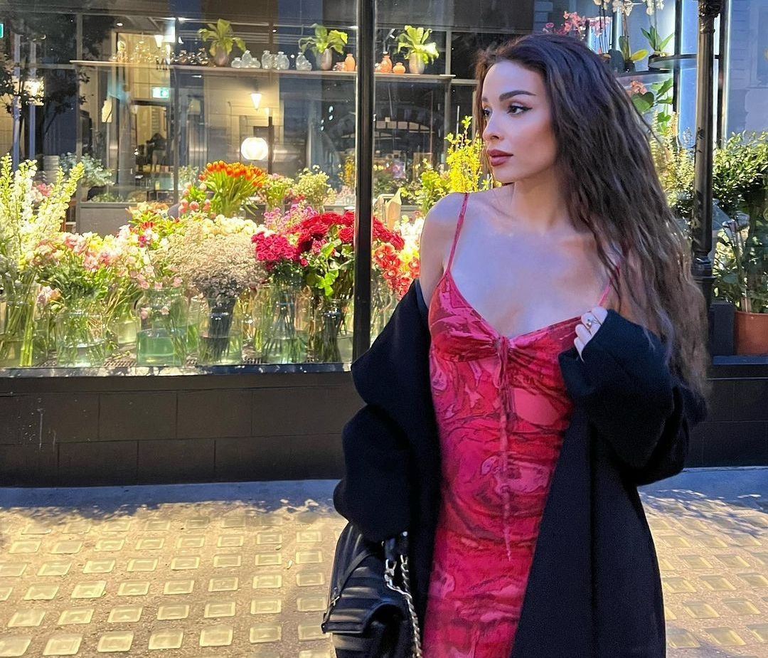 Η «Poli Ploki» Ελένη Φουρέιρα είναι το νέο trend στο TikTok - Ακόμα να ...