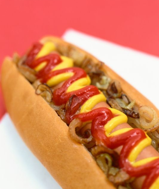 Το πιο νόστιμο και «κολασμένο» hot dog - Queen.gr