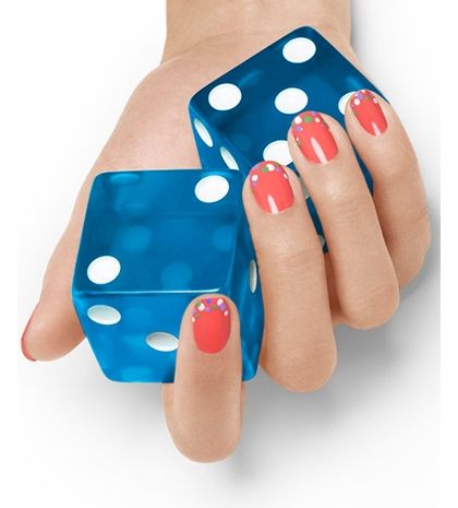 1+1 tips για τέλειο mani από την Essie Weingarten! - Queen.gr