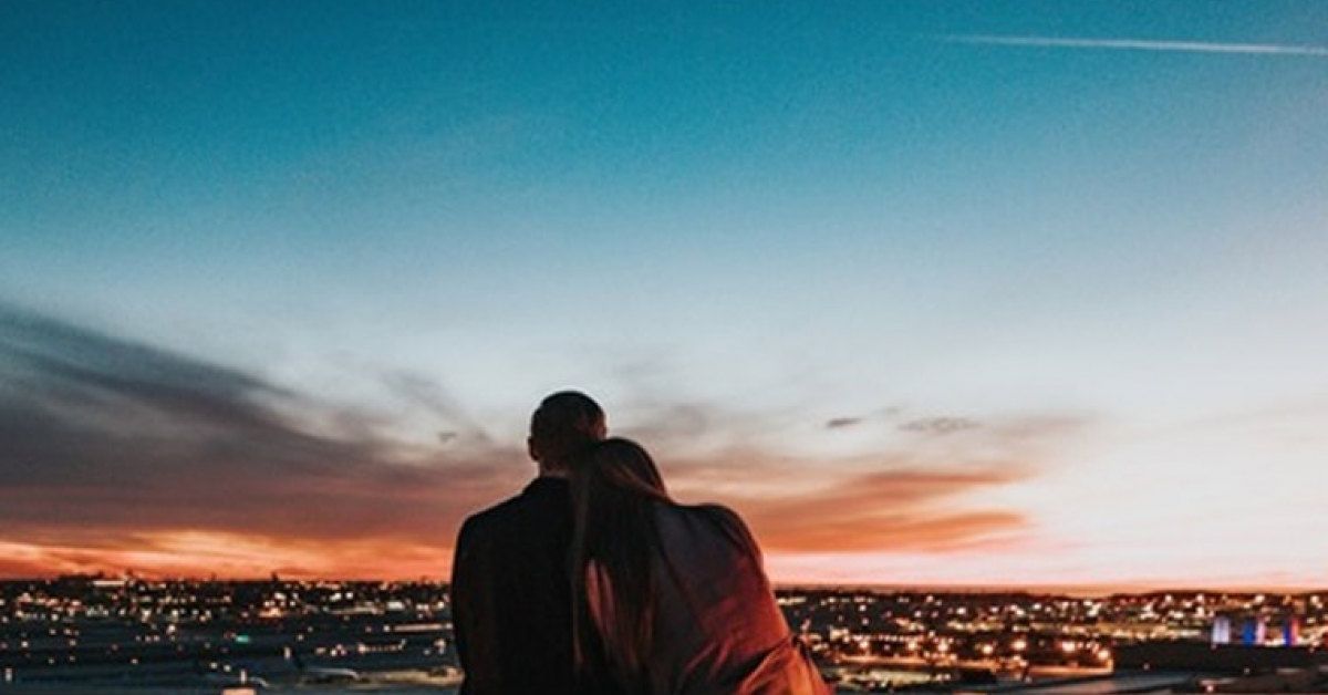 «Σου είπα πως σ’ αγαπώ;»: Η σκοτεινή και τρυφερή τριλογία που πρέπει να ...