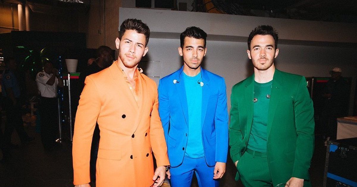 Jonas Brothers: Μίλησαν ανοικτά για το bullying που δέχθηκαν και έδωσαν ...