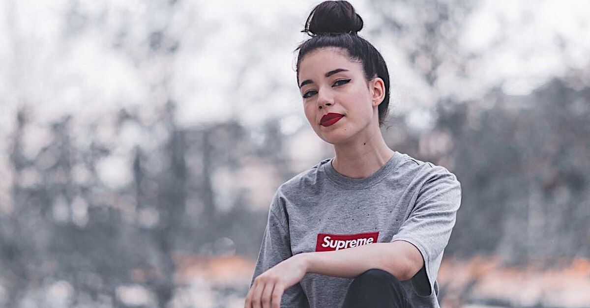 Η Natasha Kay έκανε ένα τεράστιο makeover και πρέπει να δεις τα μαλλιά ...