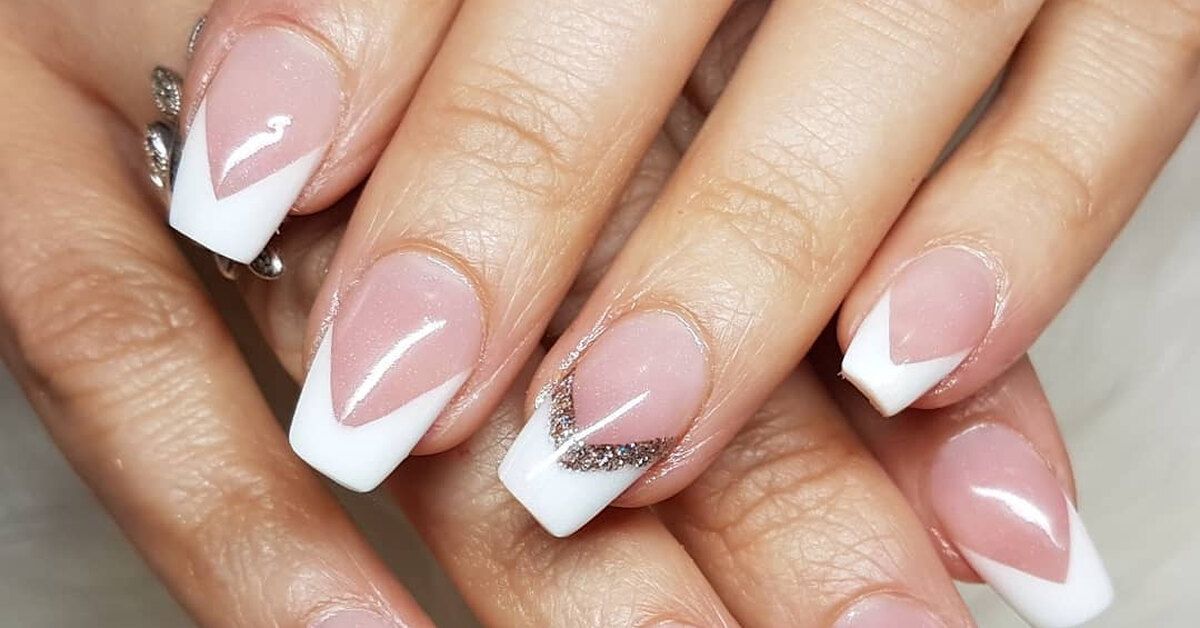 Chevron tip nails: 5 τέλειες προτάσεις νυχιών για να δοκιμάσεις στο ...