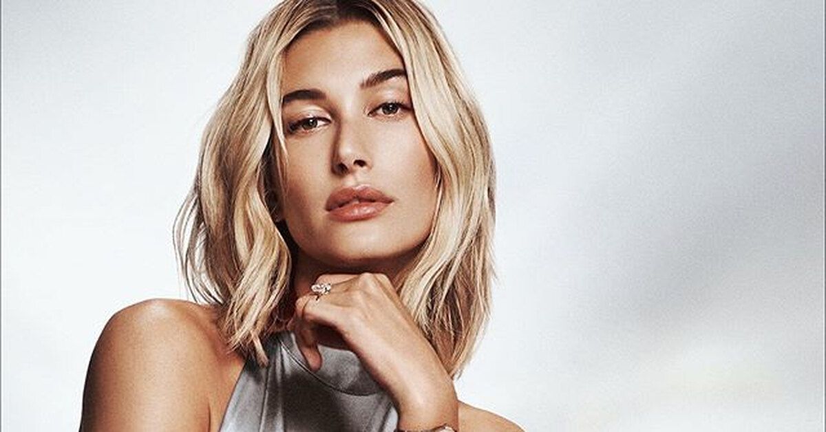 Το κόκκινο μπικίνι της Hailey Bieber είναι ό,τι πιο hot - Queen.gr