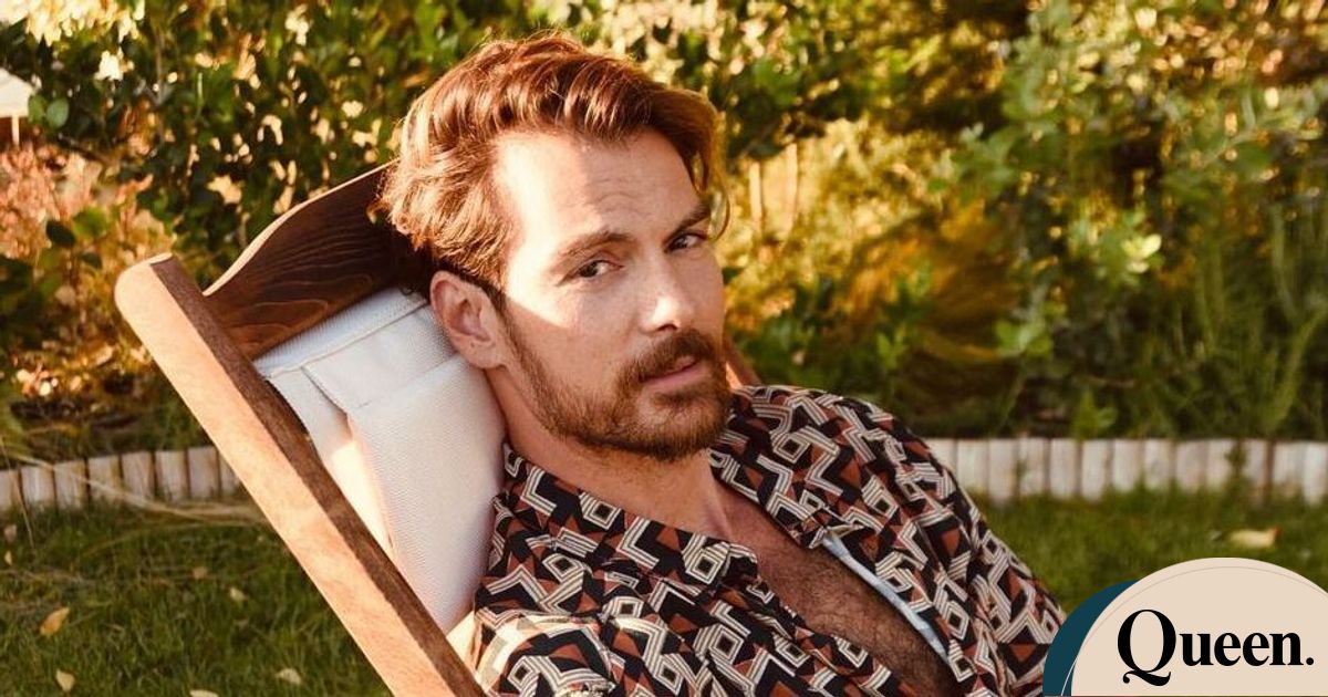 Η αινιγματική φωτογραφία του Γιάννη Κουκουράκη με το κορίτσι του και τα ...