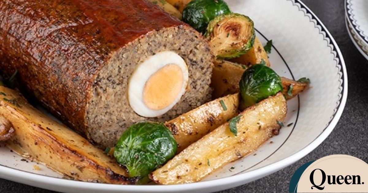 Άκης Πετρετζίκης: Ρολό από μανιτάρια και πλιγούρι γεμιστό με αυγά ...