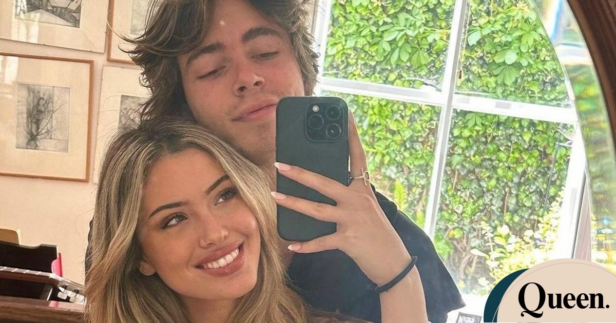 Η Δανάη Λιβιεράτου ποζάρει με τη μαμά του Pablo Miller - Queen.gr