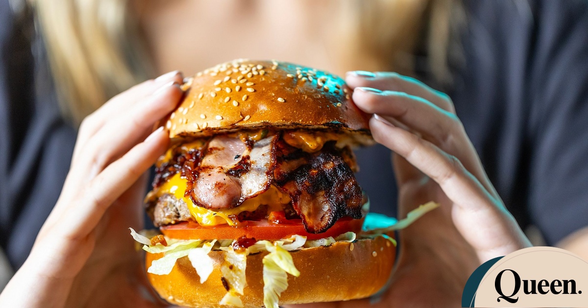 Το πιο επικό burger της πόλης είναι limited edition και αν το χάσεις ...