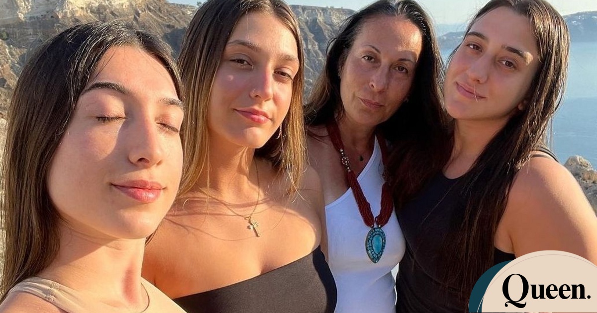 Η σύζυγος του Γιάννη Πλούταρχου Μαρία στηρίζει την κόρη της Κατερίνα κι ...