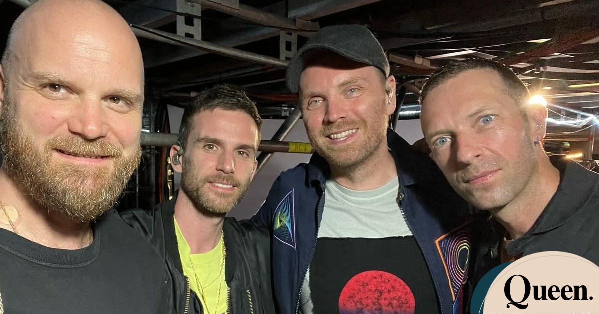 Coldplay: Ευγνώμονες ξανά με νέο βίντεο και οι Έλληνες τους αποθέωσαν - Πλάνα από το video clip ...