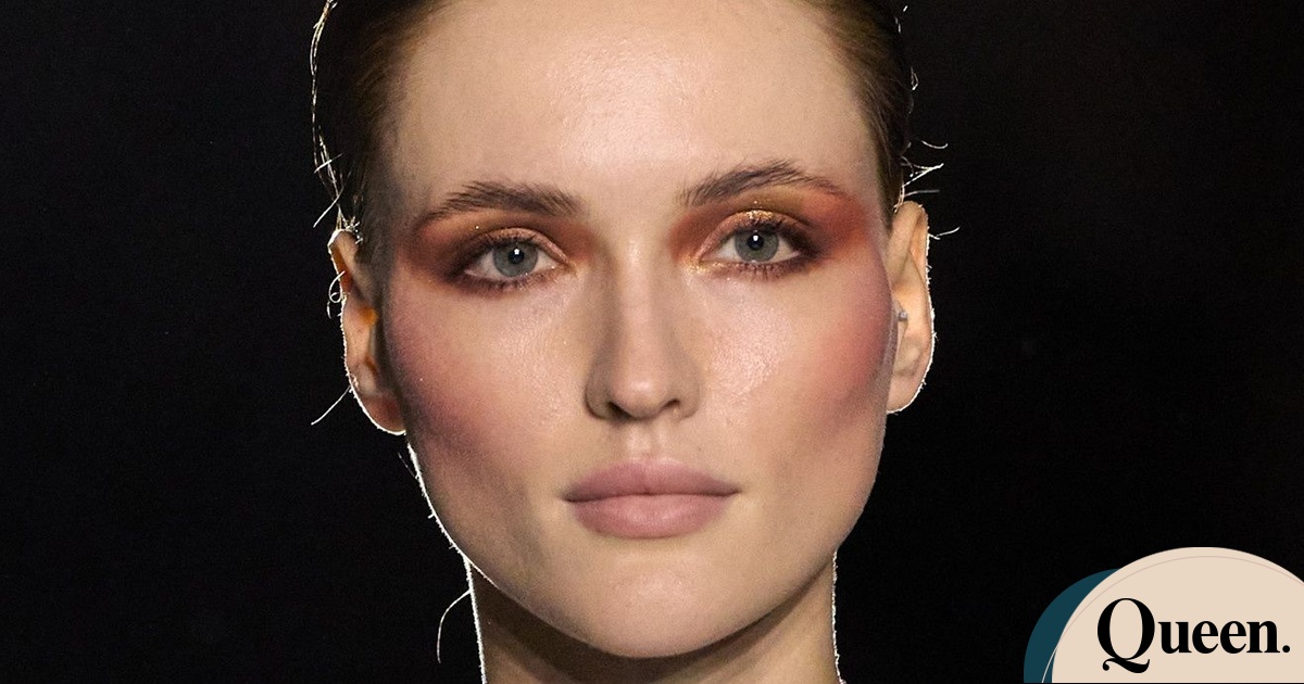 Concealer πριν ή μετά το ρουζ; Το νέο hack του TikTok έρχεται να μας αλλάξει τη σειρά του makeup ...