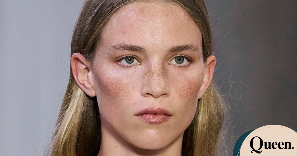 Jelly donut: To νέο hack με το ρουζ και το highlighter που χαρίζει φυσική λάμψη στα ζυγωματικά ...