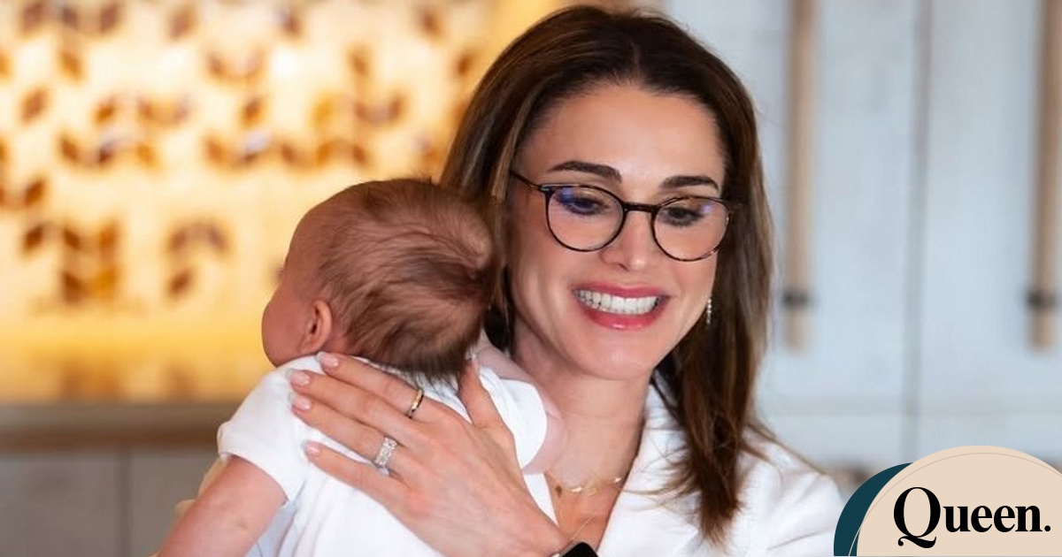 Ξανά γιαγιά η βασίλισσα Ράνια της Ιορδανίας: Η τρυφερή, καλλιτεχνική φωτογραφία που μοιράστηκε ...