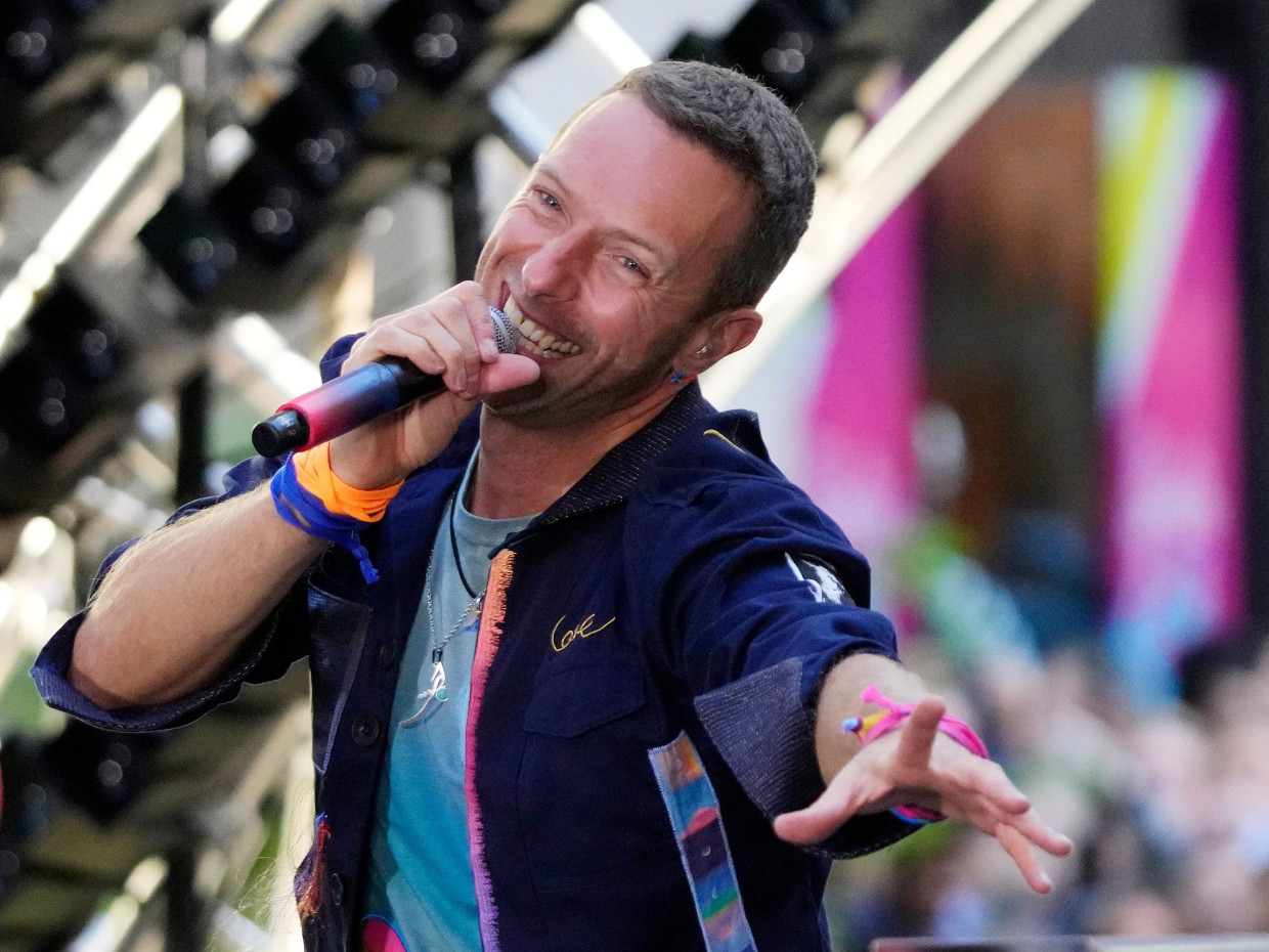 Δεν έχει πέσει μόνο ο Chris Martin: 5 καλλιτέχνες που ξέρουν τι θα πει ...