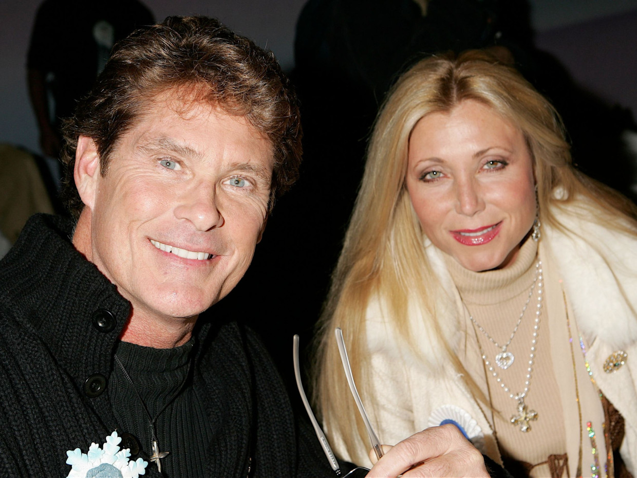 Η αντίδραση του David Hasselhoff μετά την αυτοκτονία της Pamela Bach ...