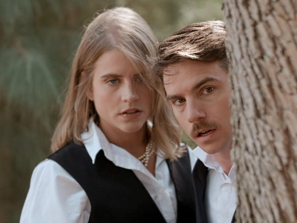 Μέσα στο χάος του Grand Hotel ανθεί ένας νέος έρωτας: Η πρώτη εμφάνιση ...