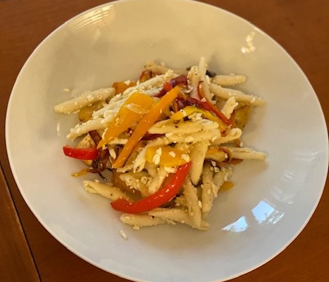 Συνταγή για τα παραδοσιακά Κρητικά μακαρόνια Σκιουφικτά με μυζήθρα και ...