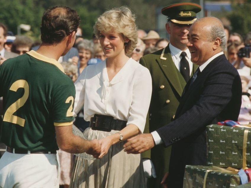 Ο Mohamed Al Fayed έφυγε από τη ζωή αλλά όσα έλεγε για το Παλάτι και ...