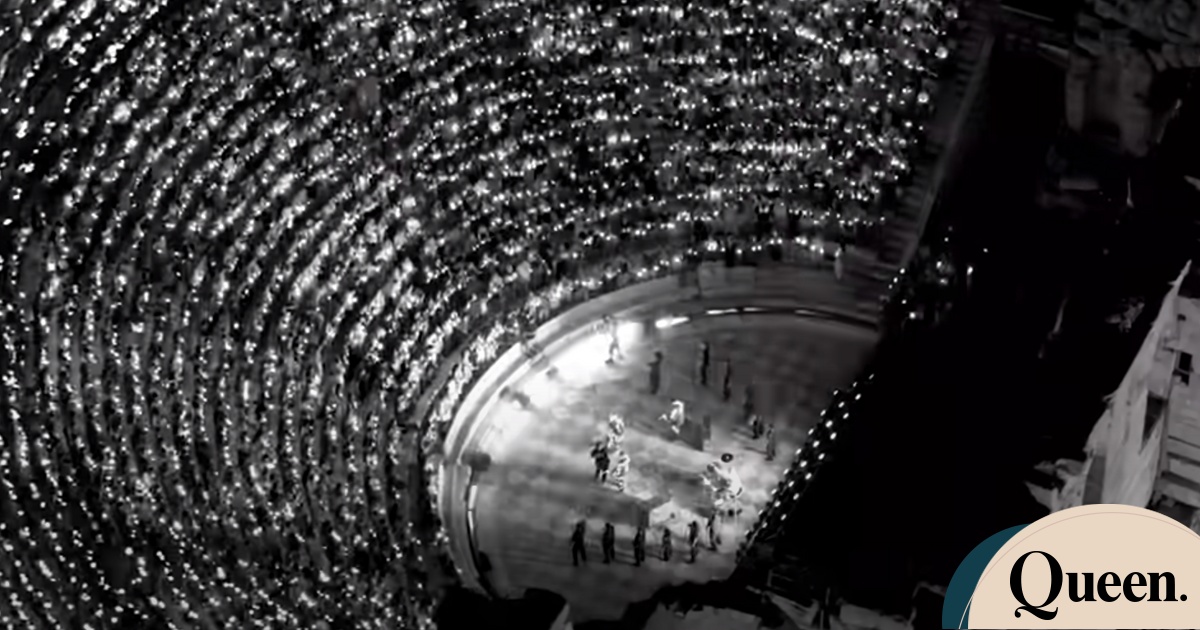 Το βίντεο κλιπ των Coldplay από το Ηρώδειο κυκλοφόρησε, όμως η Τσιμτσιλή έδωσε το αληθινό ...